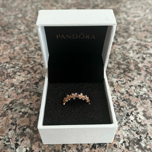 Pandora | Jewelry | Pandora Daisy Flower Ring Rose Gold | Poshmark